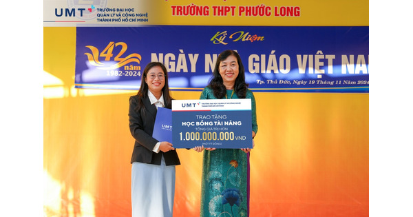 [UMT NEWS] UMT “SAY HI” HỌC SINH TRƯỜNG THPT PHƯỚC LONG